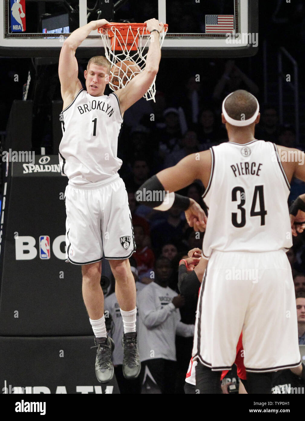 Paul pierce brooklyn nets hi-res stock photography and images - Alamy