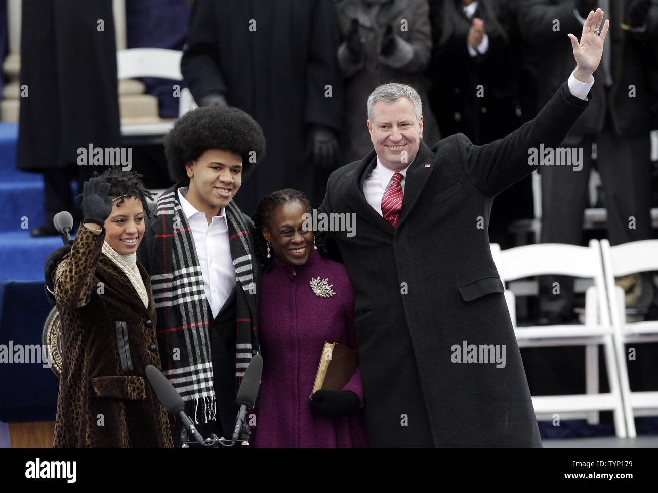 New York City's 109th Mayor Bill de Blasio with family members Chiara ...