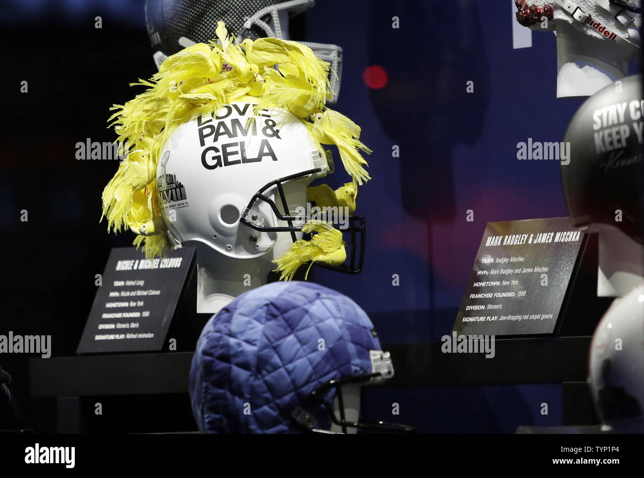 Nfl helmet hi-res stock photography and images - Alamy