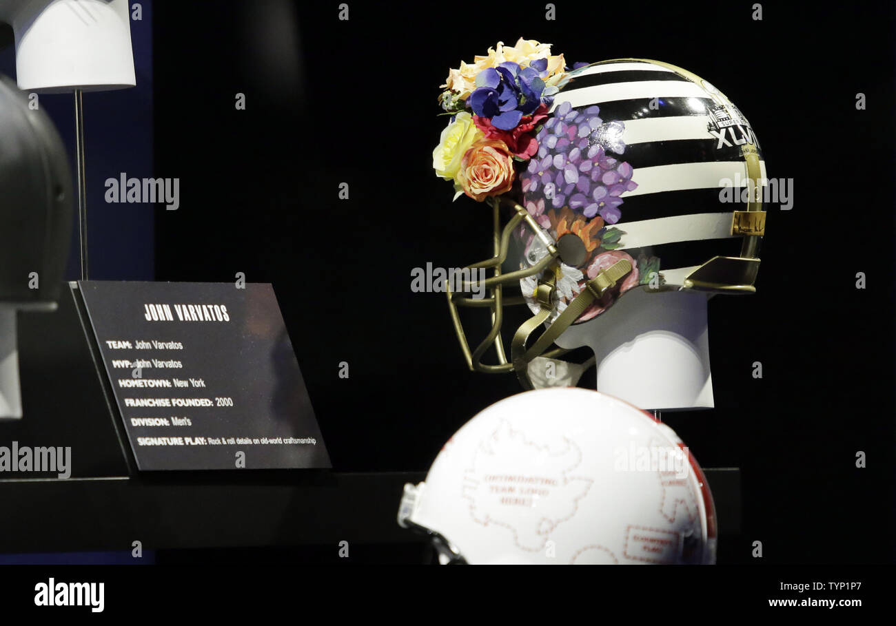 Nfl helmet hi-res stock photography and images - Alamy