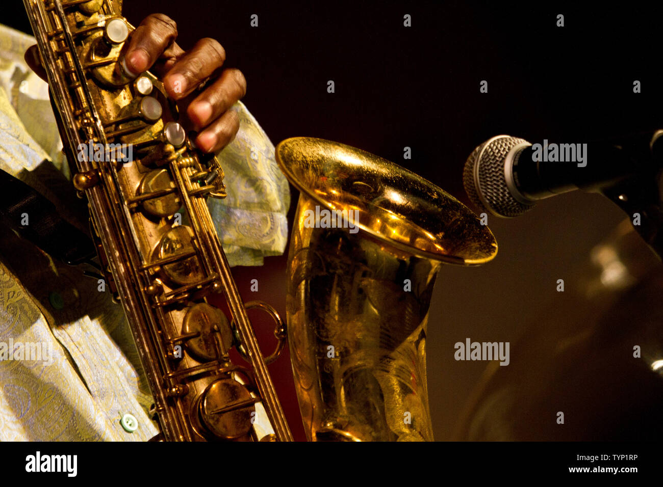 close up of fingers playing a saxophone Stock Photo - Alamy