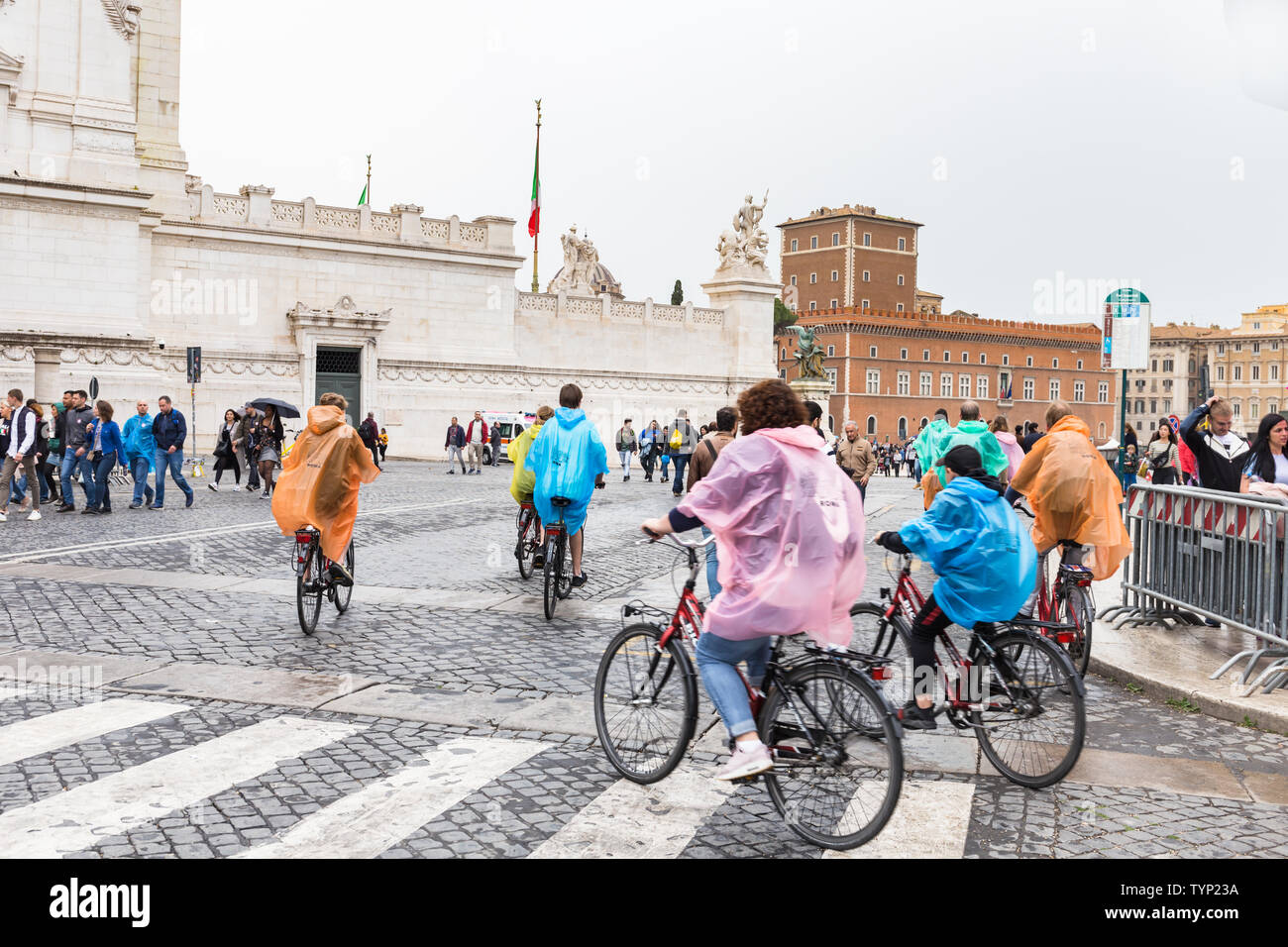 Rain rainy day rome hi-res stock photography and images - Alamy