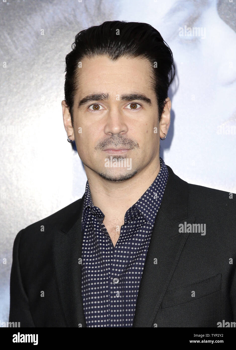 Colin Farrell arrives on the red carpet at the World Premiere of Winter ...