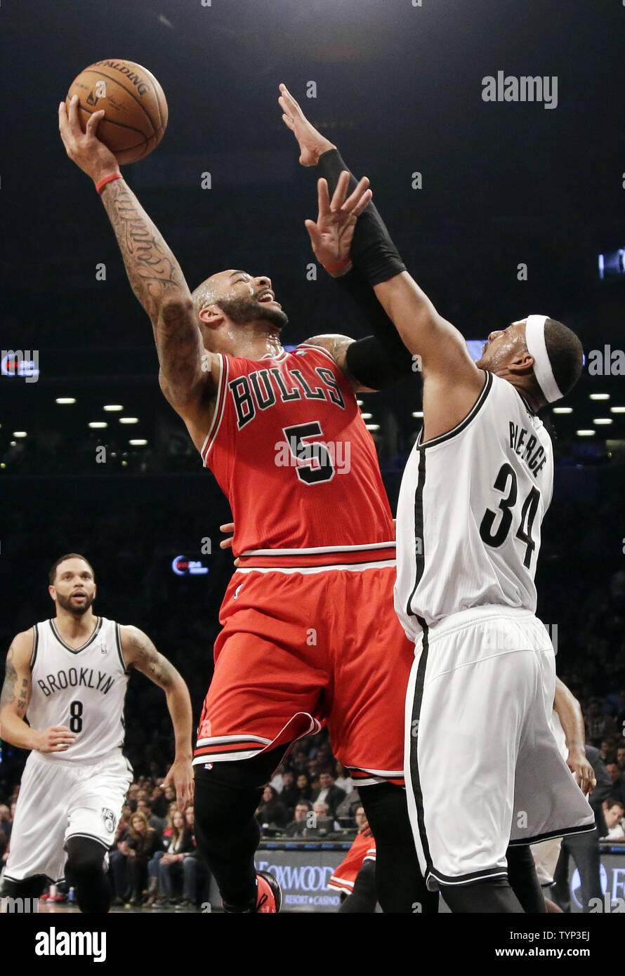 Paul pierce brooklyn nets hi-res stock photography and images - Alamy