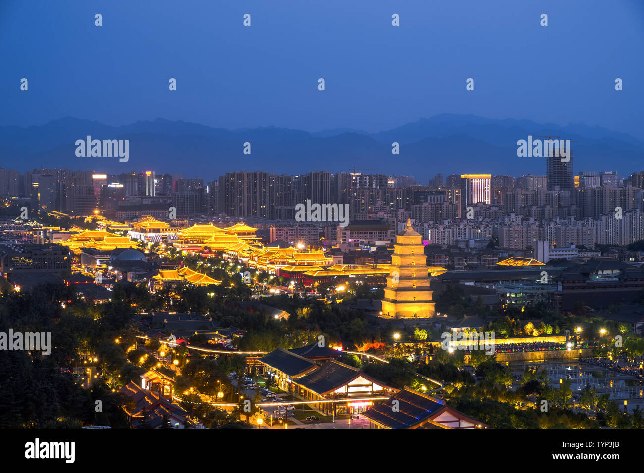 Xian view night city china hi-res stock photography and images - Alamy