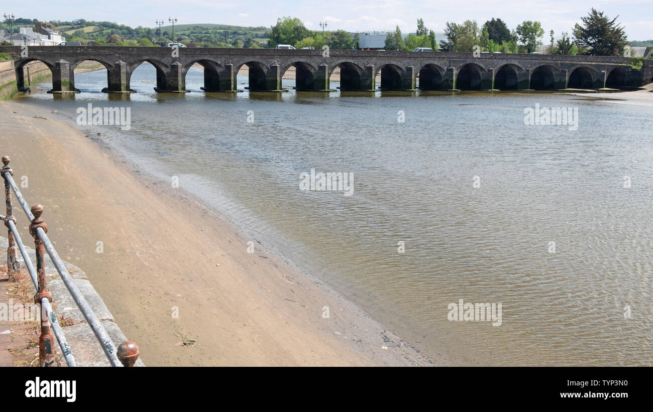 The medieval bridge over the river Taw at Barnstaple, England. Known as ...
