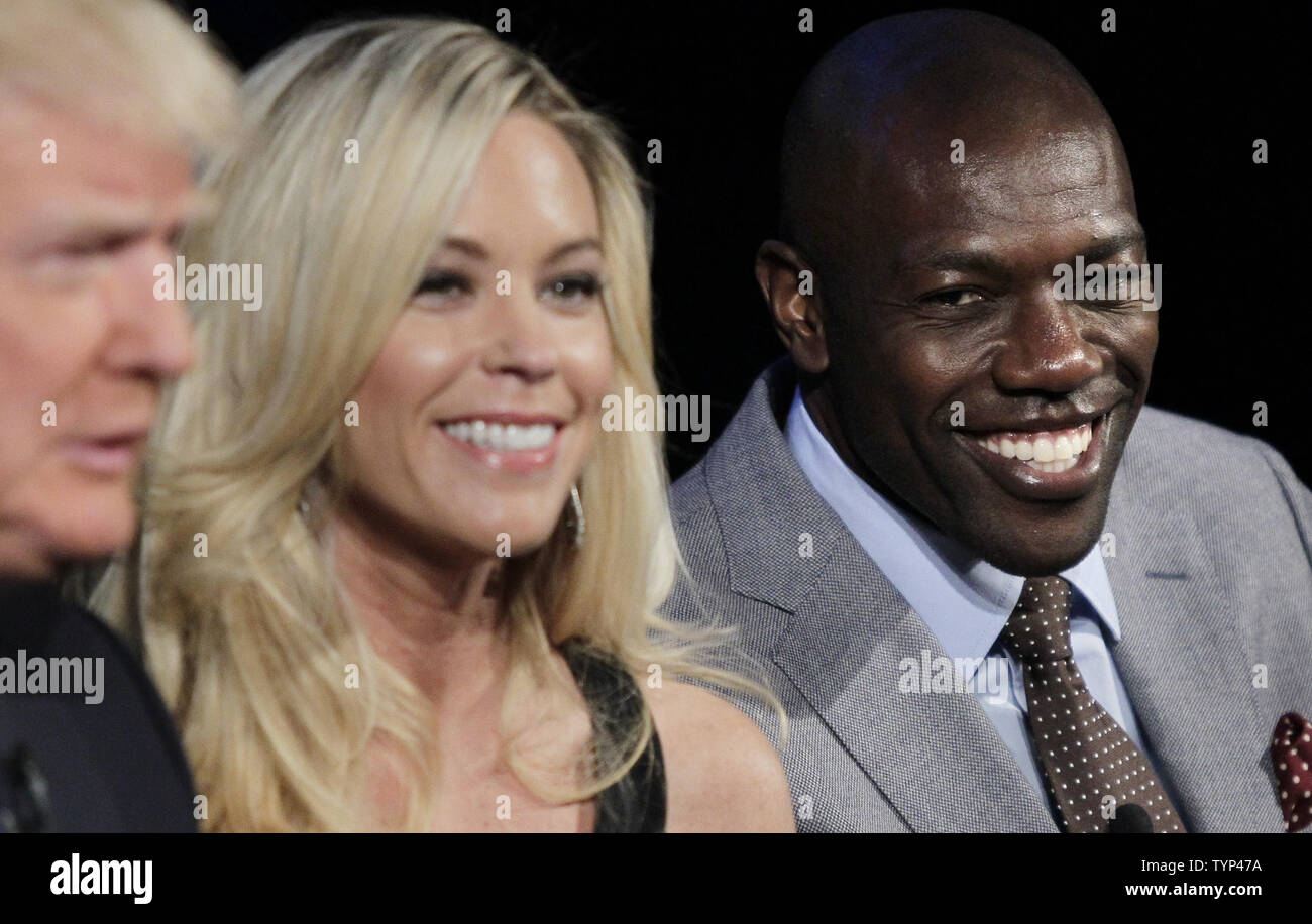 Kate owens hi-res stock photography and images - Alamy