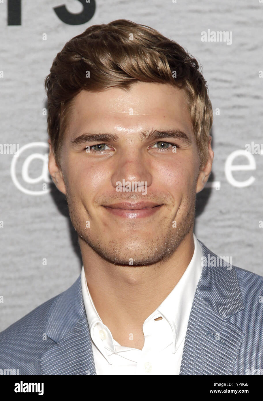 Chris Zylka arrives on the red carpet at the premiere of HBO's 'The ...
