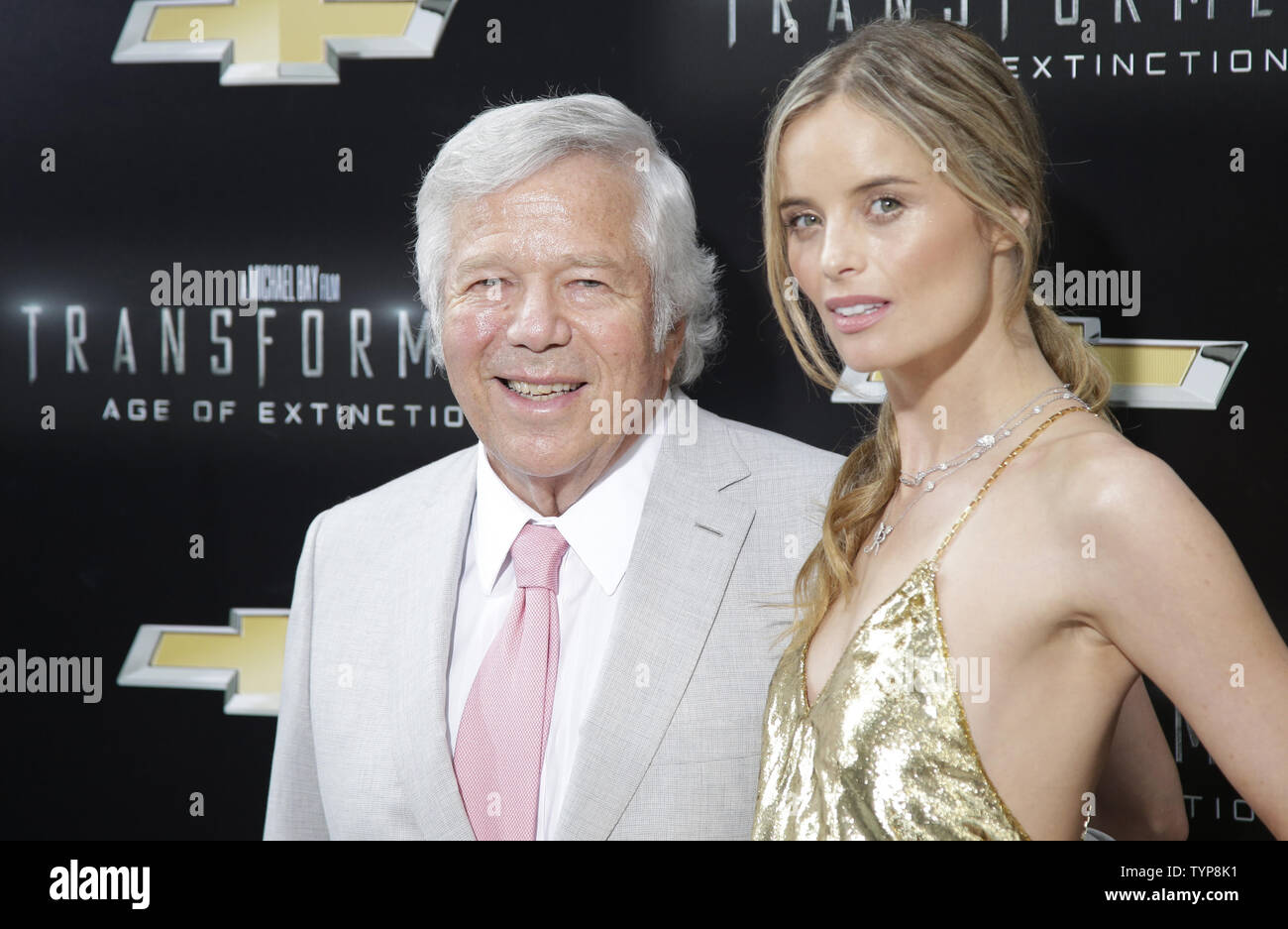 Robert Kraft and Ricki Lander arrive on the red carpet at the New York ...