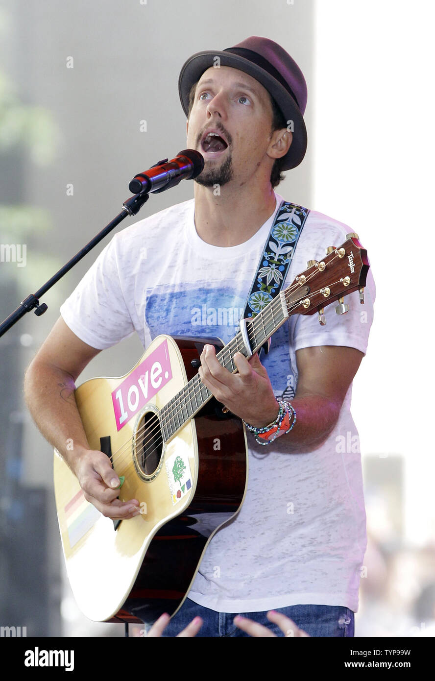 Jason Mraz performs on the NBC Today Show at Rockefeller Center in New ...