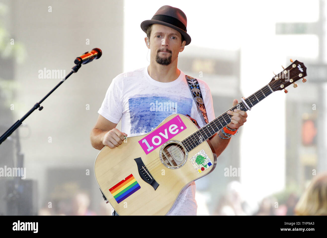 Jason Mraz performs on the NBC Today Show at Rockefeller Center in New ...