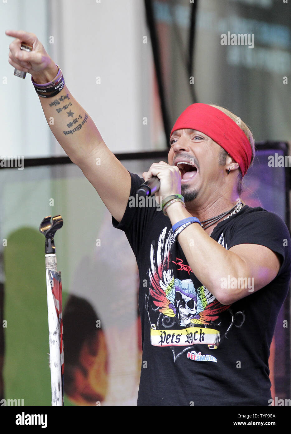 Bret Michaels performs on Fox & Friends All American Summer Concert ...
