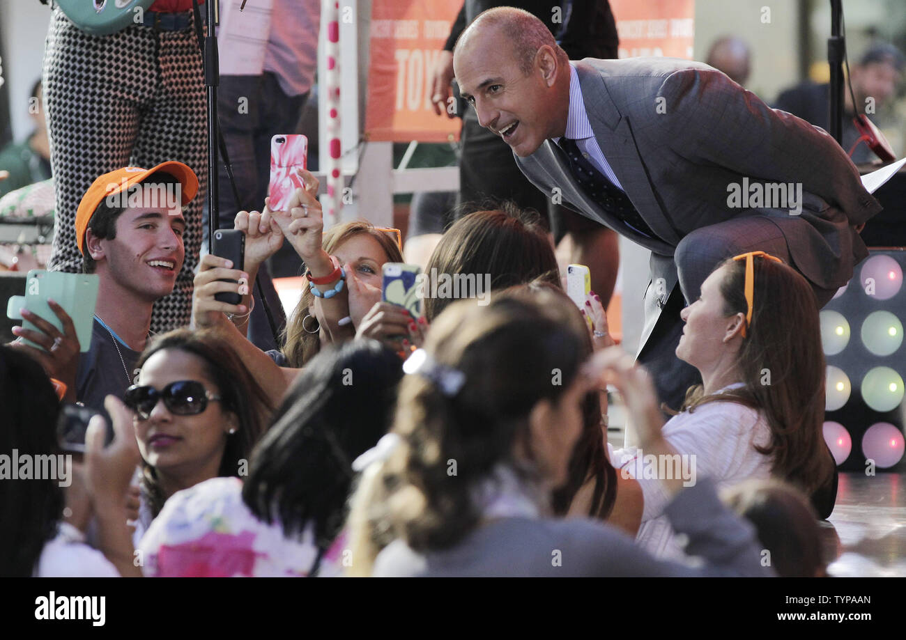 Matt Lauer takes a selfie with fans when Neon Trees performs on the NBC ...