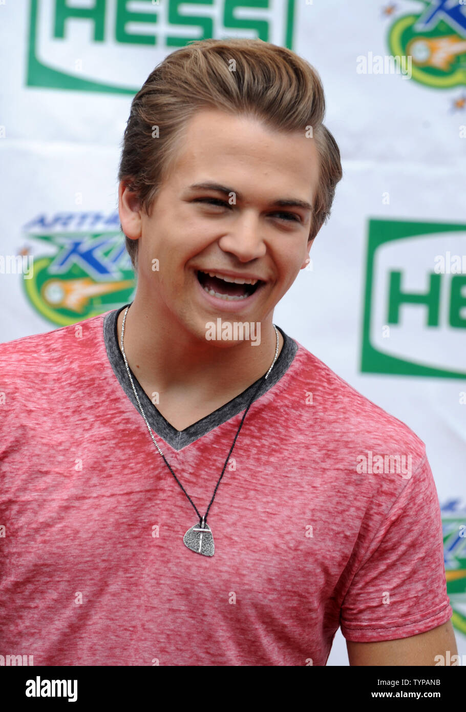 Hunter Hayes arrives in Arthur Ashe Stadium for Arthur Ashe Kids Day at ...
