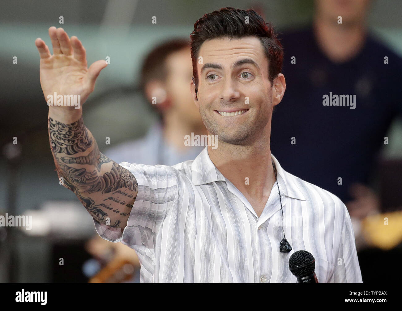 Maroon 5 album hi-res stock photography and images - Alamy