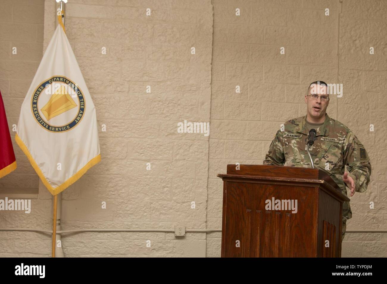 Col. Shawn E. Klawunder, First Army’s chief of staff, gives closing ...