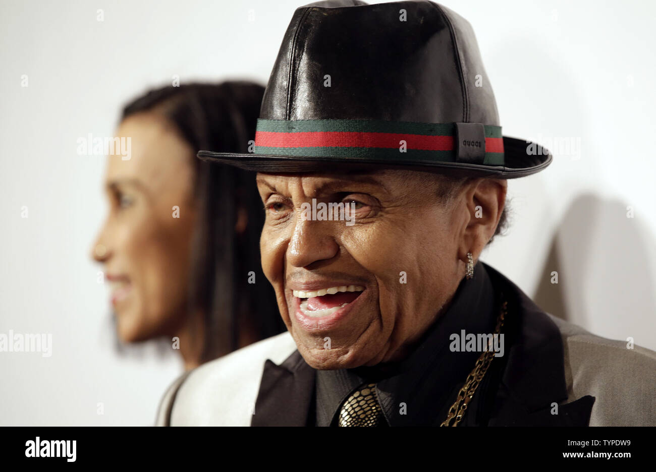 Joe Jackson arrives on the red carpet at the Friars Foundation Gala ...
