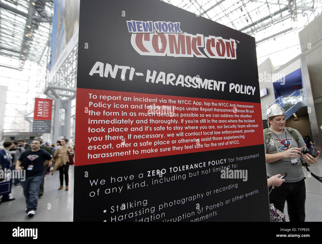 Event sign in pop hi-res stock photography and images - Alamy