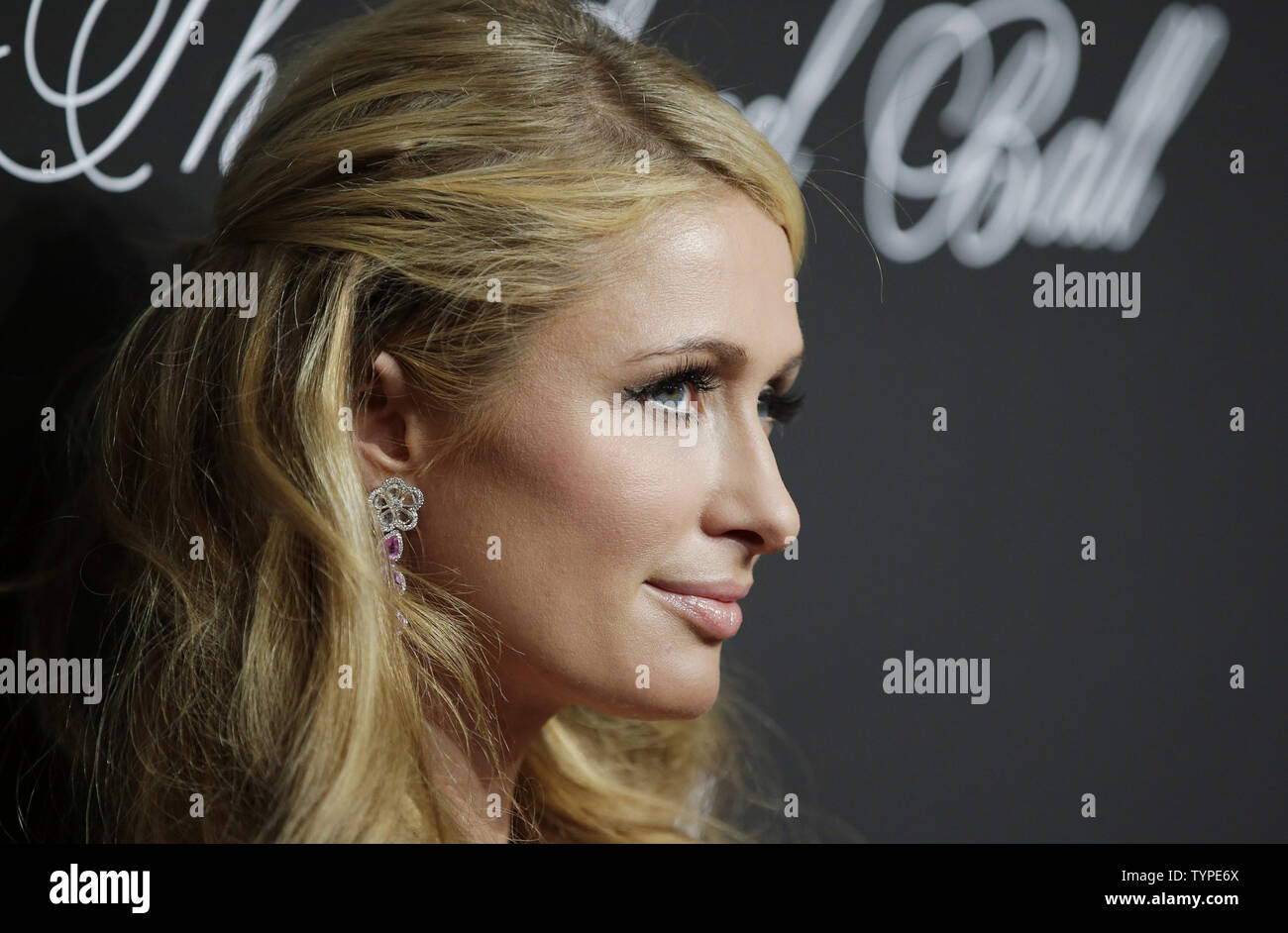 Paris Hilton arrives on the red carpet at Gabrielle's Angel Foundation ...
