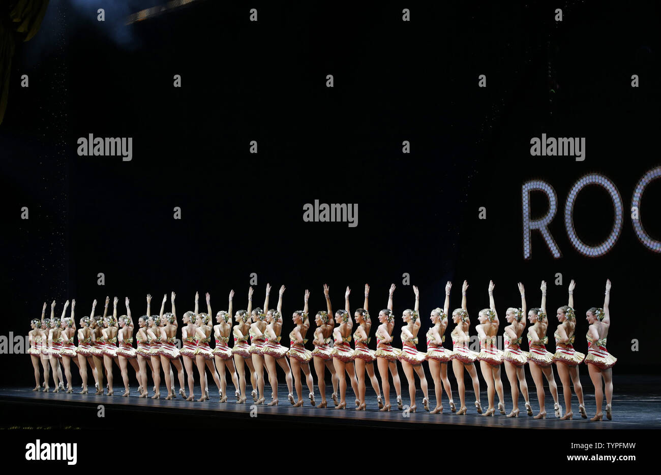 Rockettes dance hi-res stock photography and images - Alamy