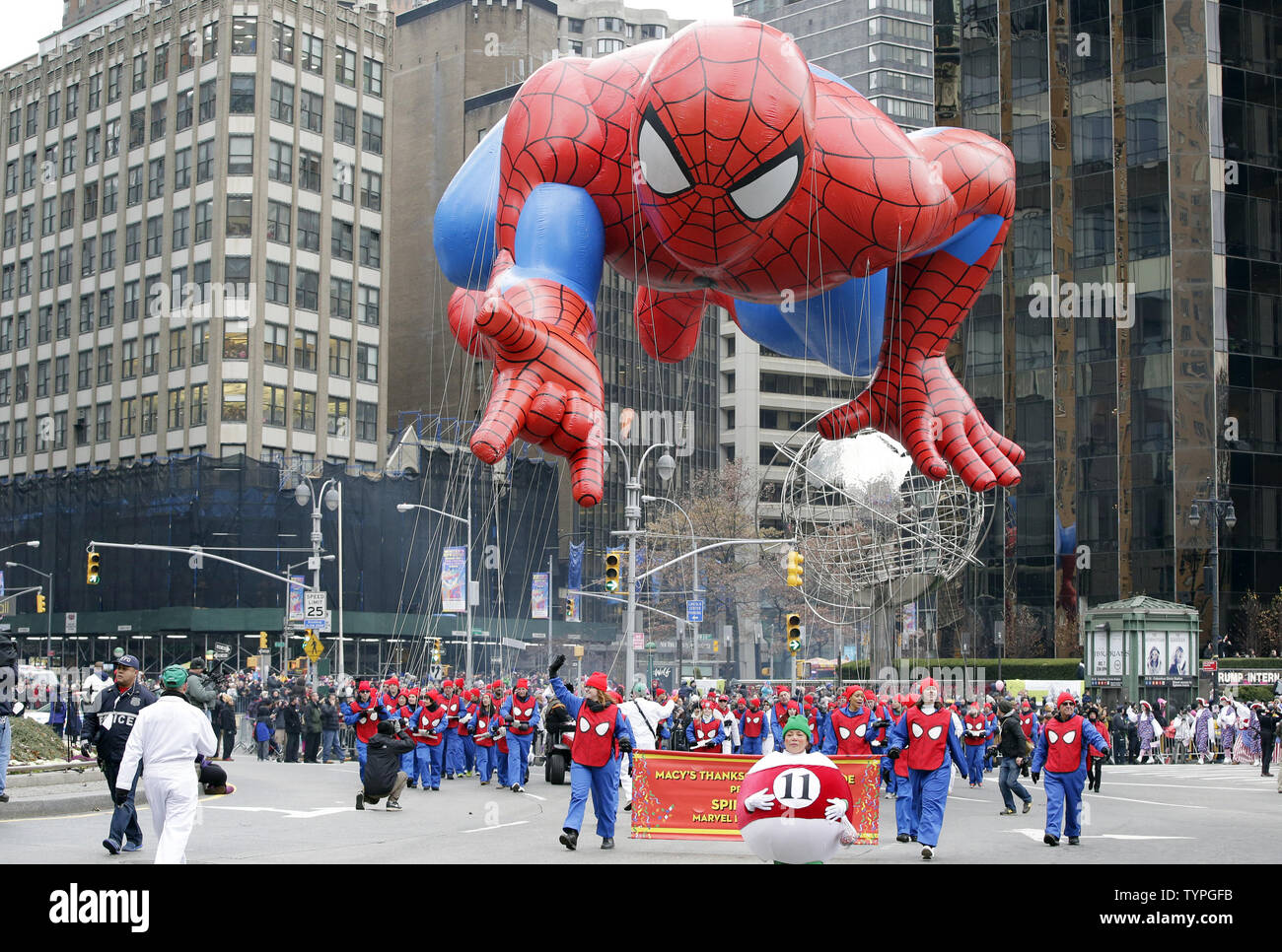 The giant Spiderman balloon makes its way down the parade route at the ...