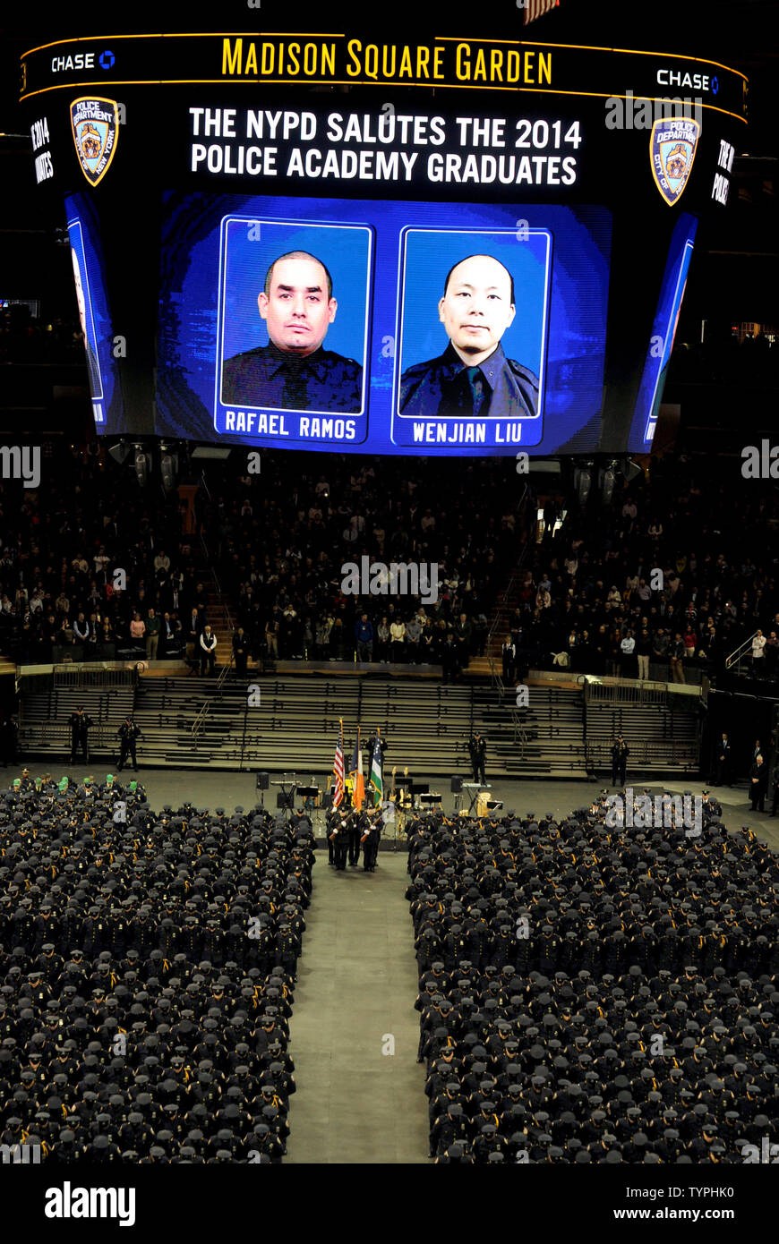 Nypd police graduation ceremony hi-res stock photography and images - Alamy