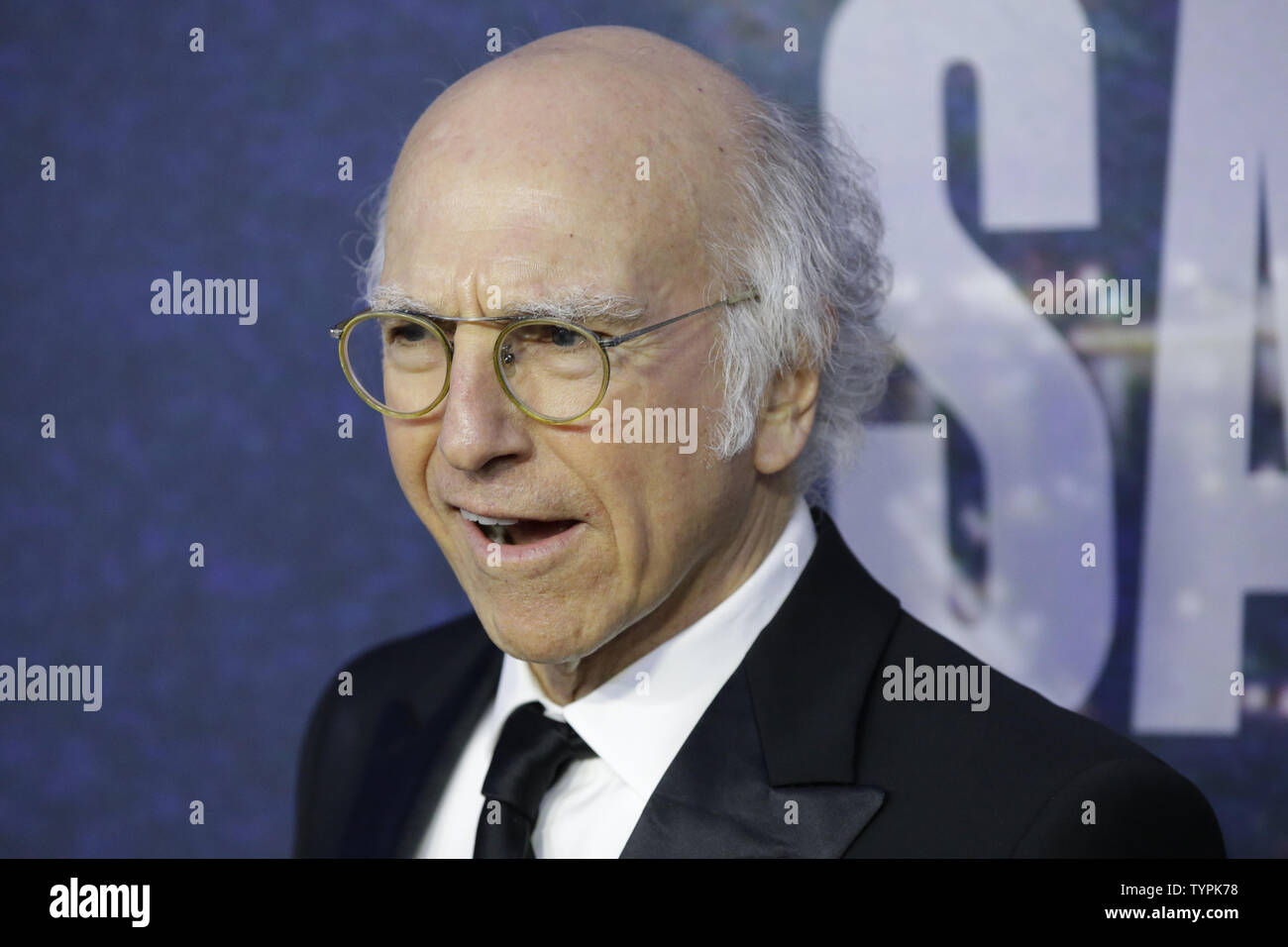Larry David arrives on the red carpet at the SNL 40th Anniversary ...