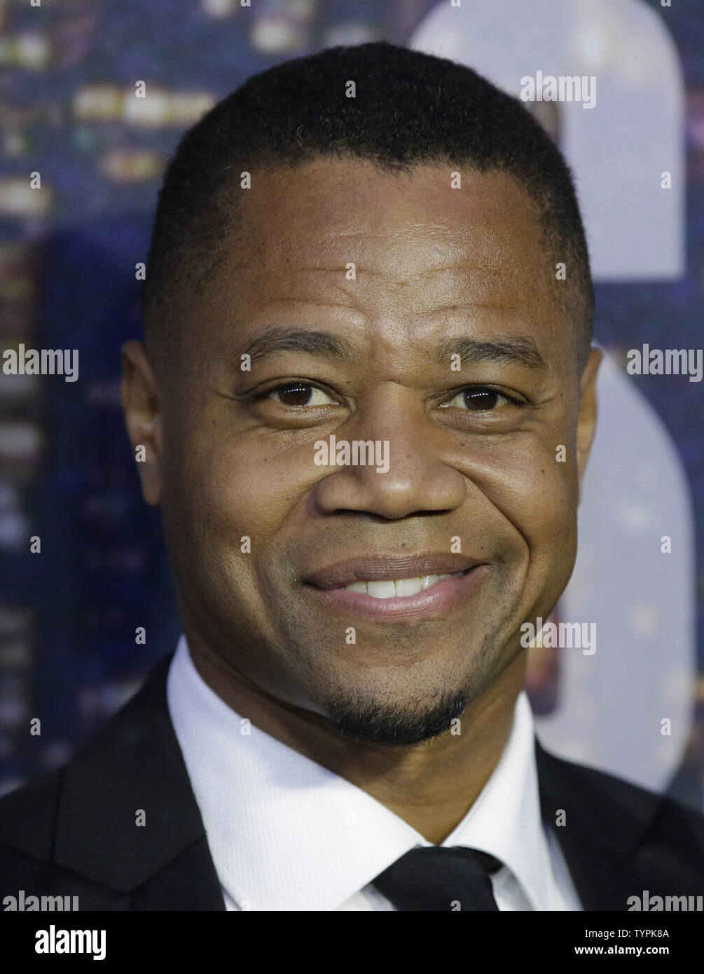 Cuba Gooding Jr. arrives on the red carpet at the SNL 40th Anniversary ...