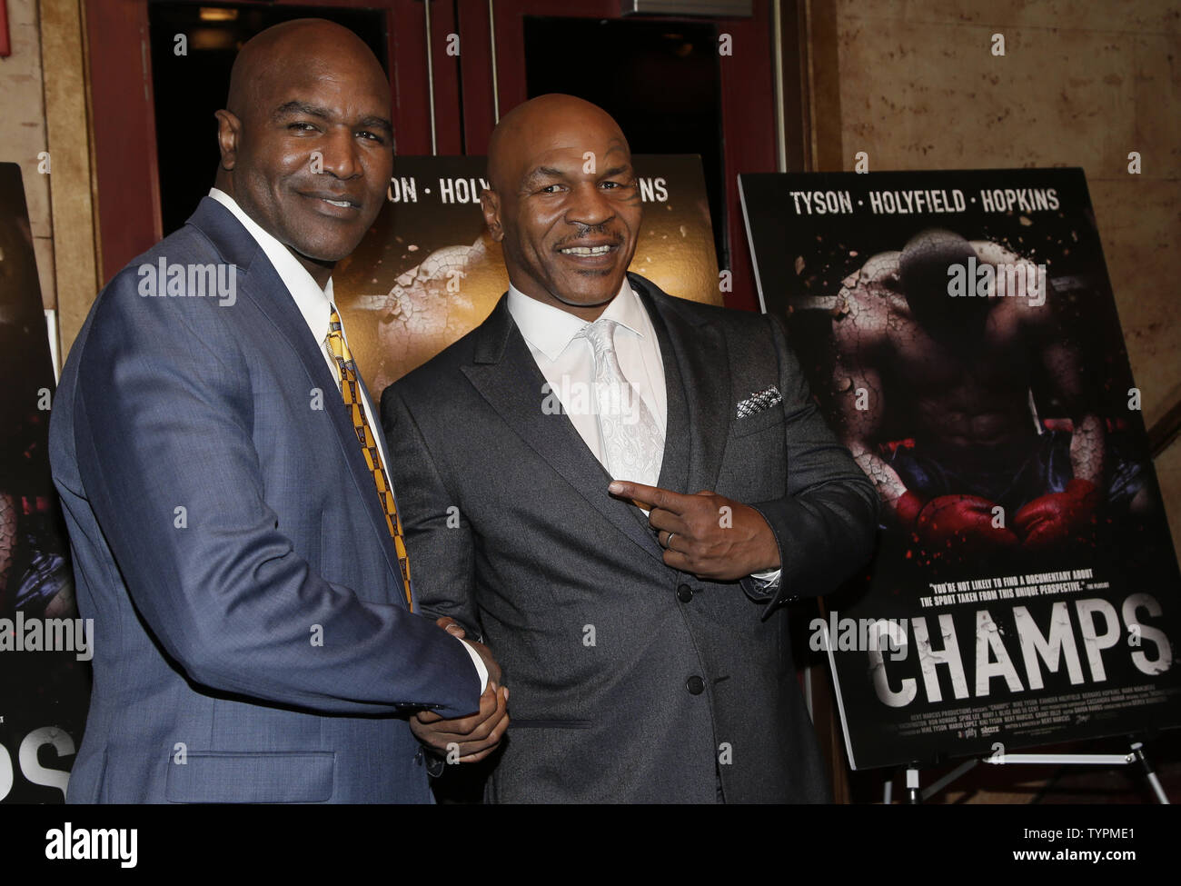 Evander holyfield mike tyson ear hi-res stock photography and images ...
