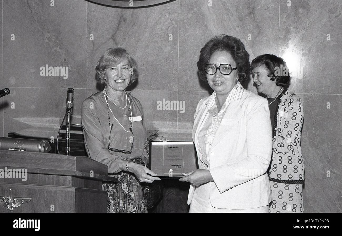 9-11-78 JIM ACTION-GULLIVAN - Giving awards and recognition Stock Photo ...