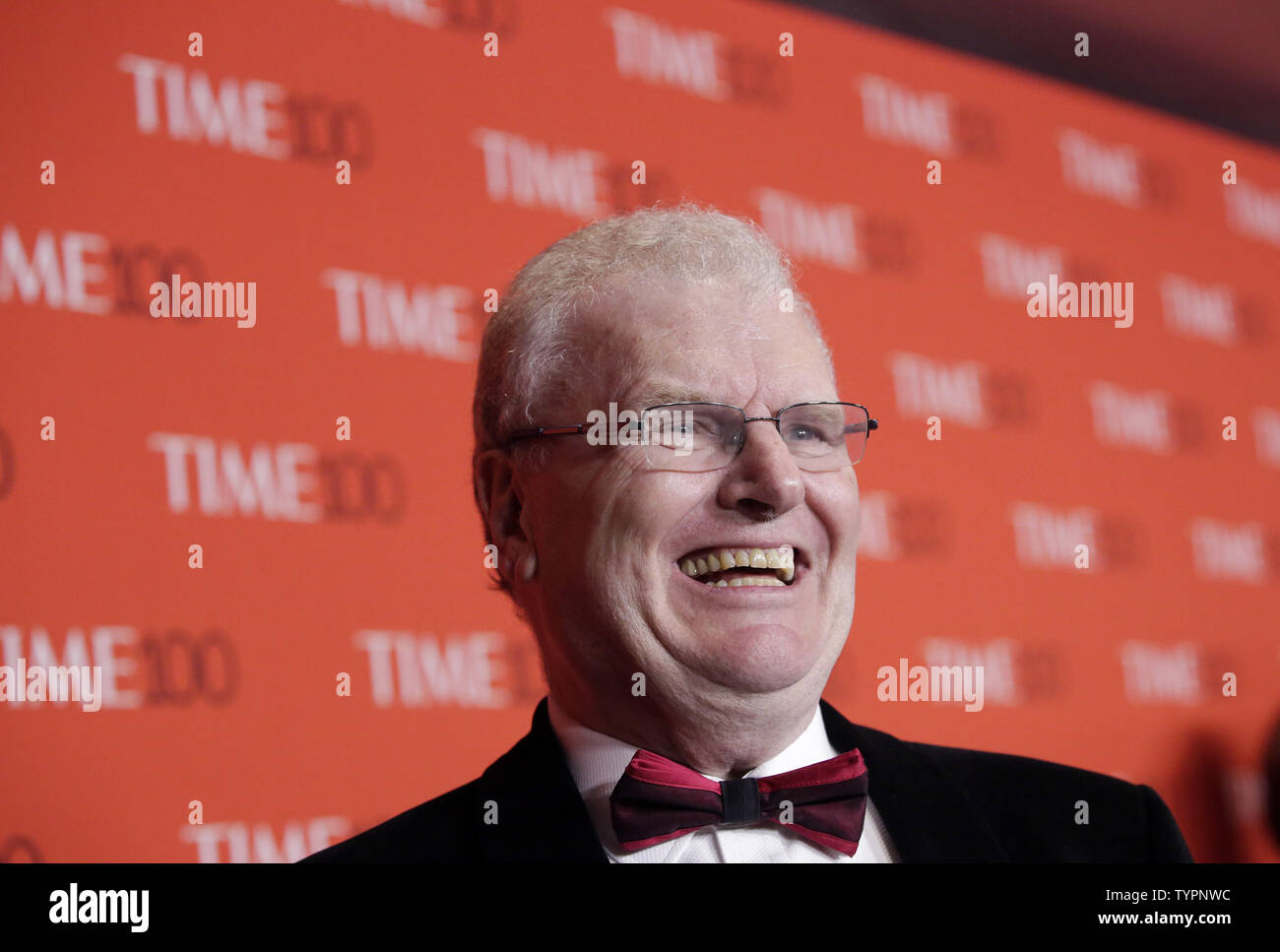 Howard Stringer arrives on the red carpet at the TIME 100 Gala at ...