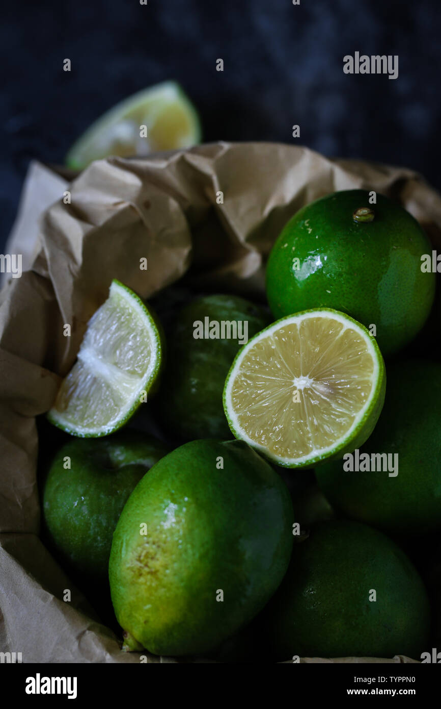 Lemon lock hi-res stock photography and images - Alamy