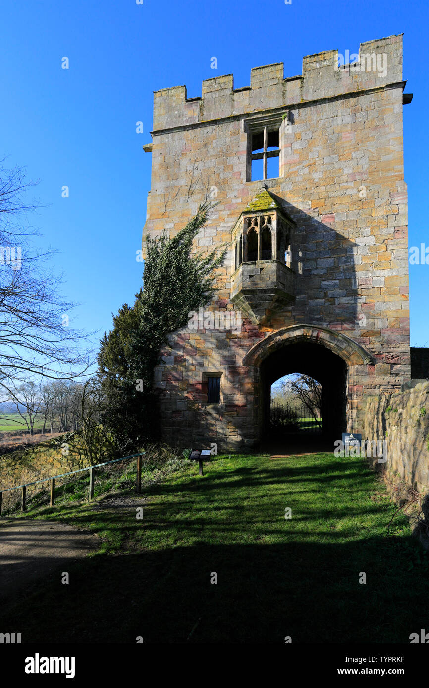 St nicholas church west tanfield hi-res stock photography and images ...