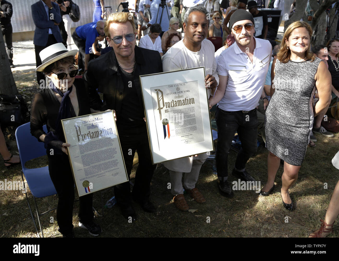 Yoko Ono, Bono, The Edge, Amnesty International Secretary General Salil ...