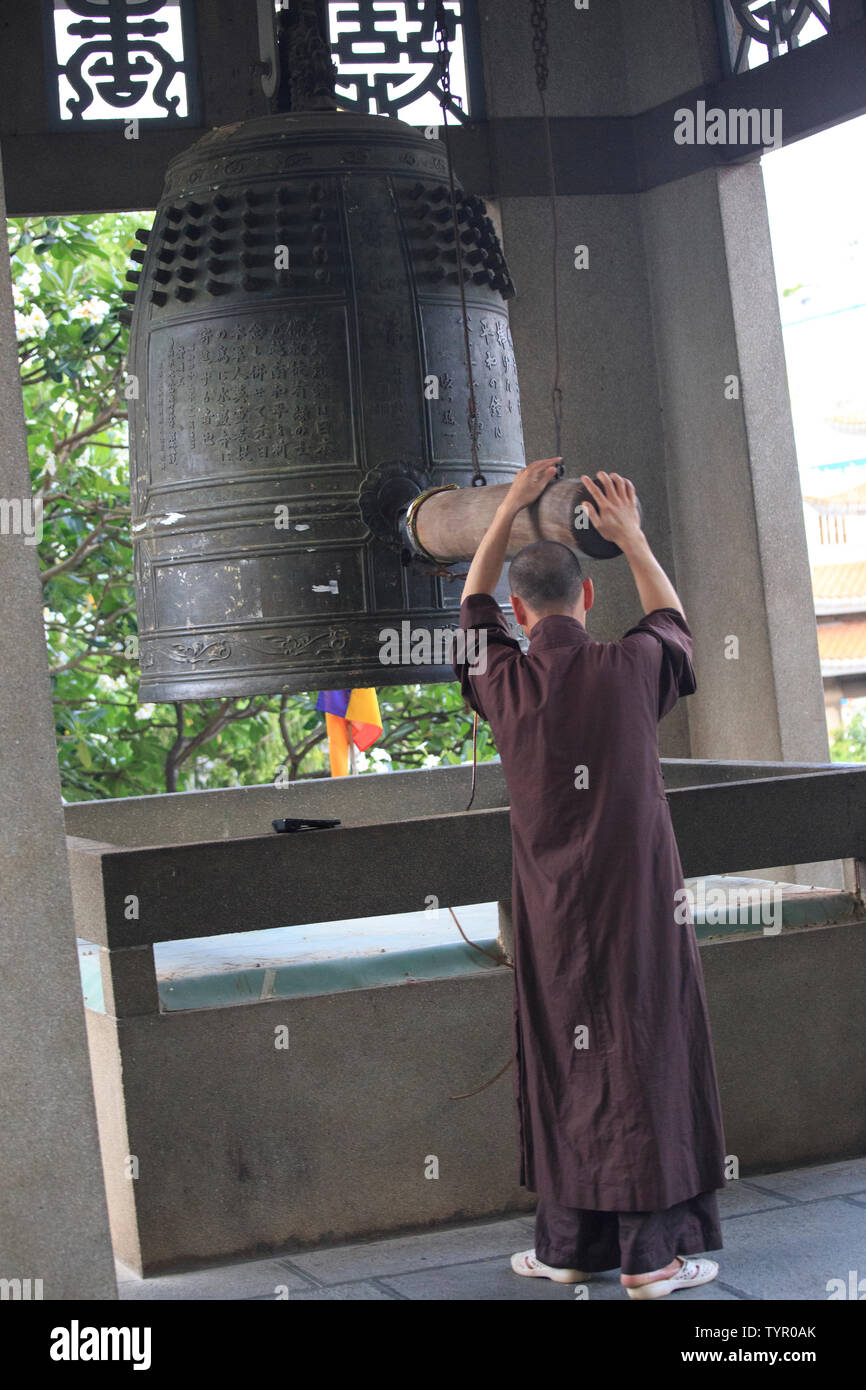 Hand bell vietnam hi-res stock photography and images - Alamy