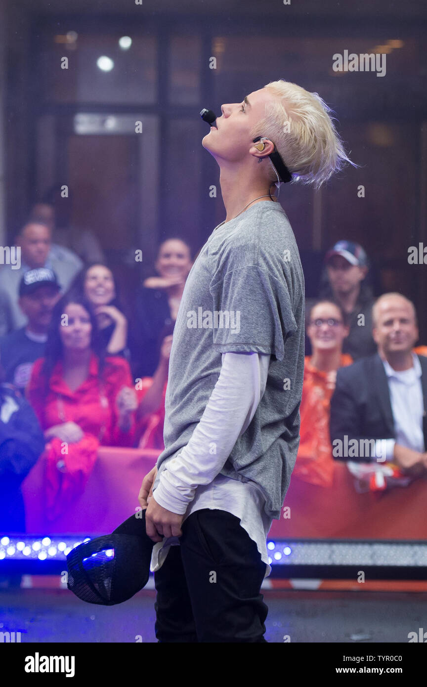 Justin Bieber performs on the NBC Today Show at Rockefeller Center in ...
