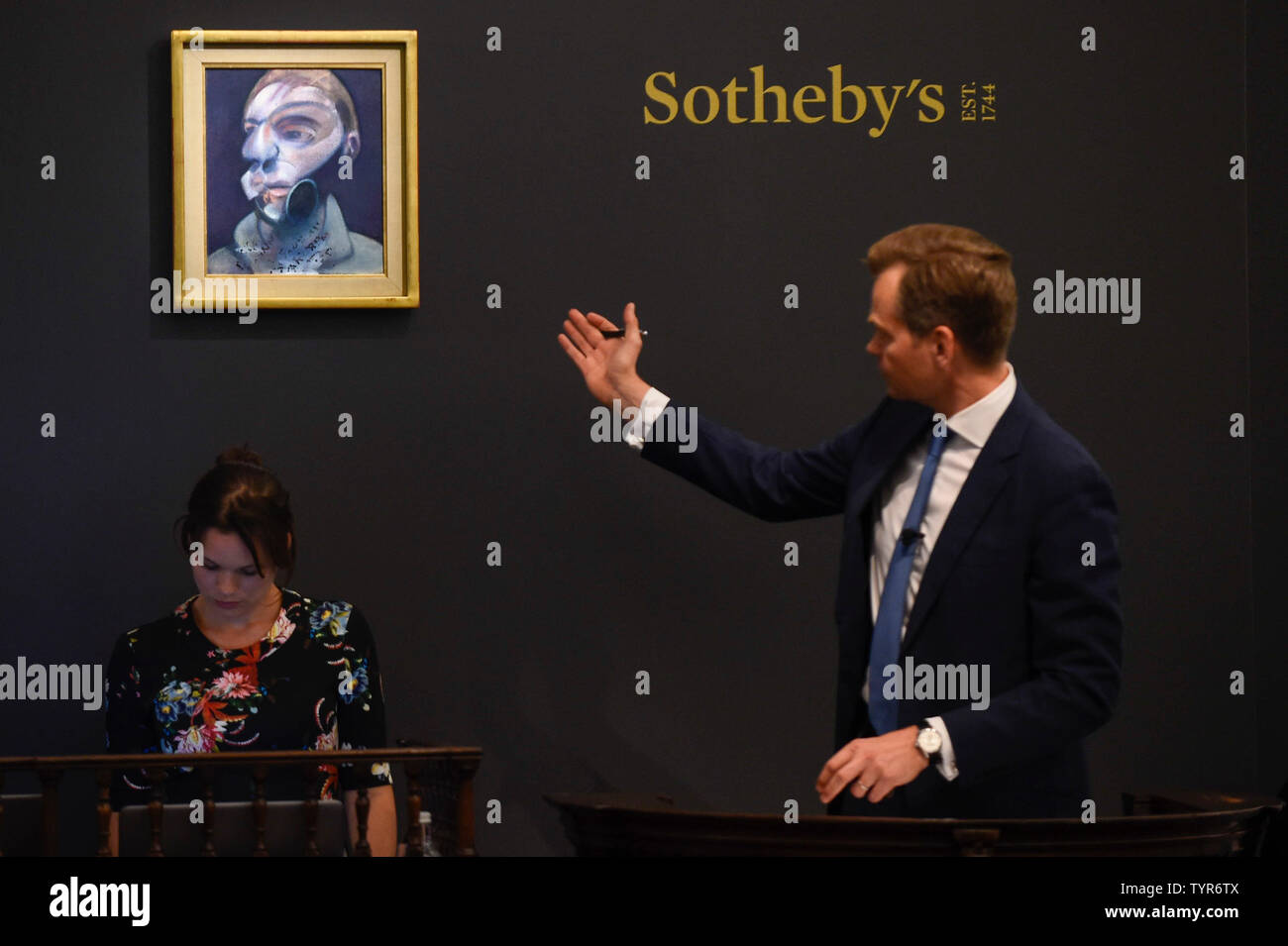 Oliver barker hi-res stock photography and images - Alamy