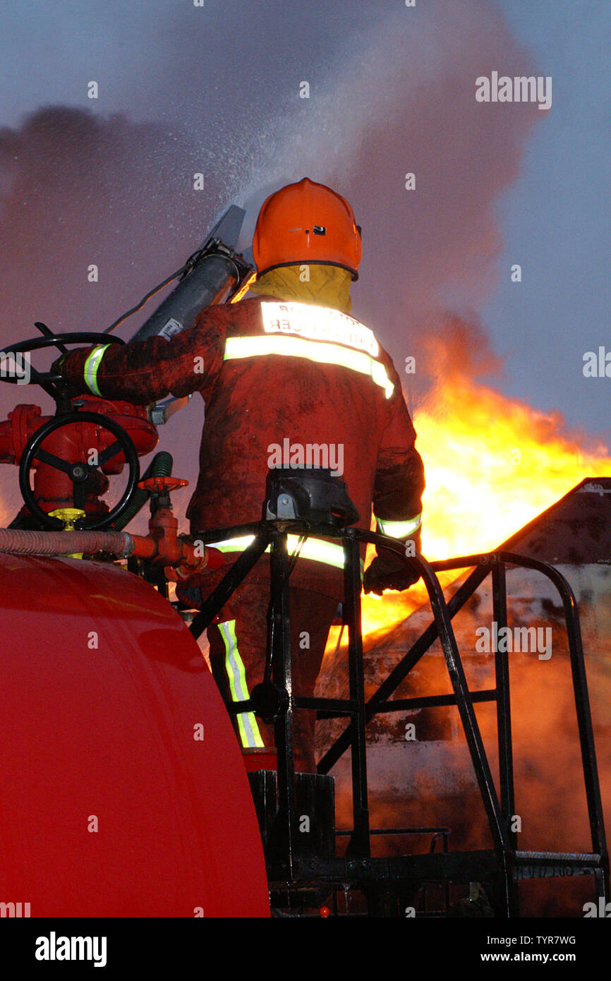 Buncefield fire and foam hi-res stock photography and images - Alamy