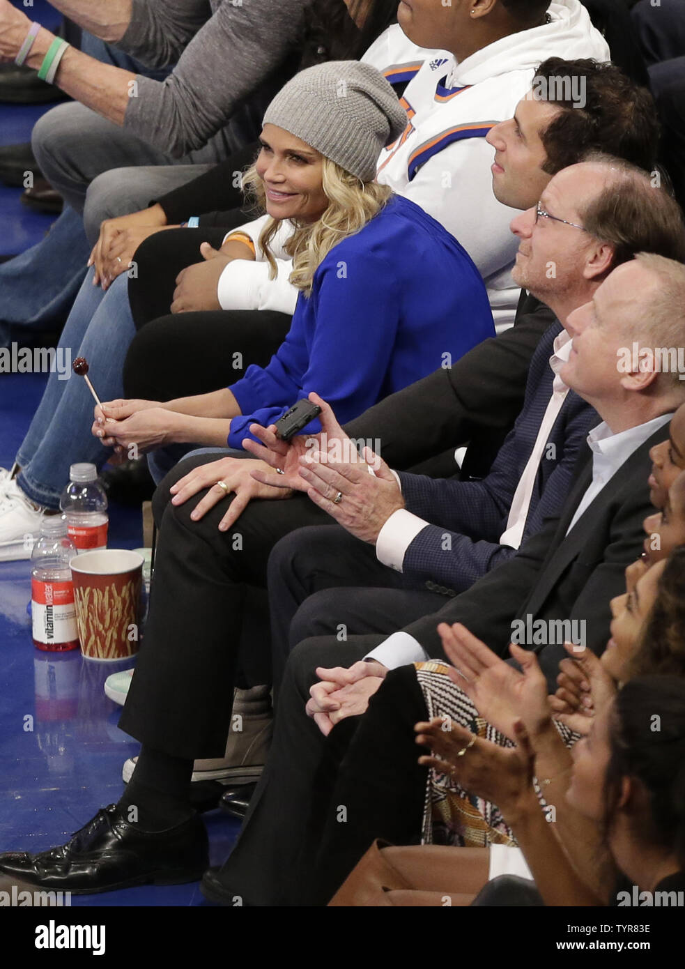 122 128 hi-res stock photography and images - Alamy