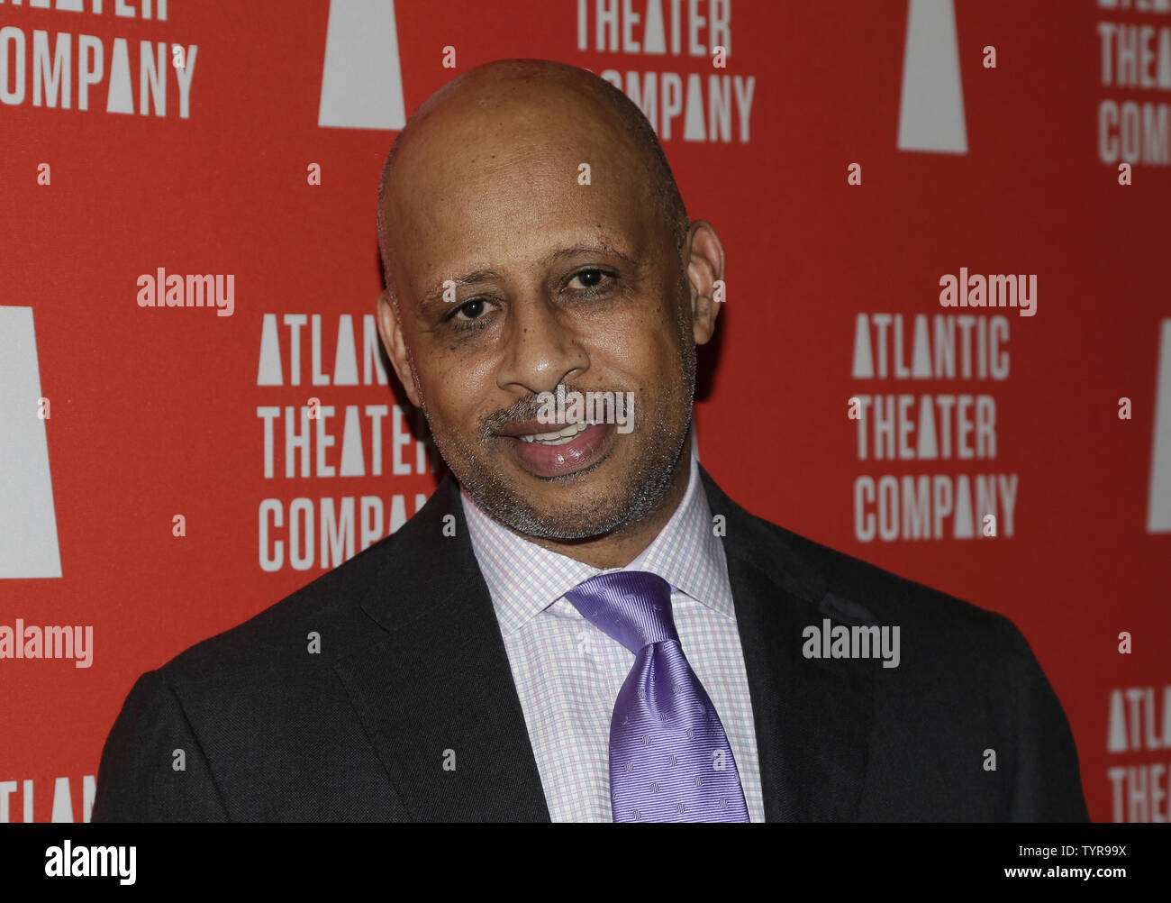 Ruben Santiago-Hudson arrives on the red carpet at the 2016 Atlantic ...