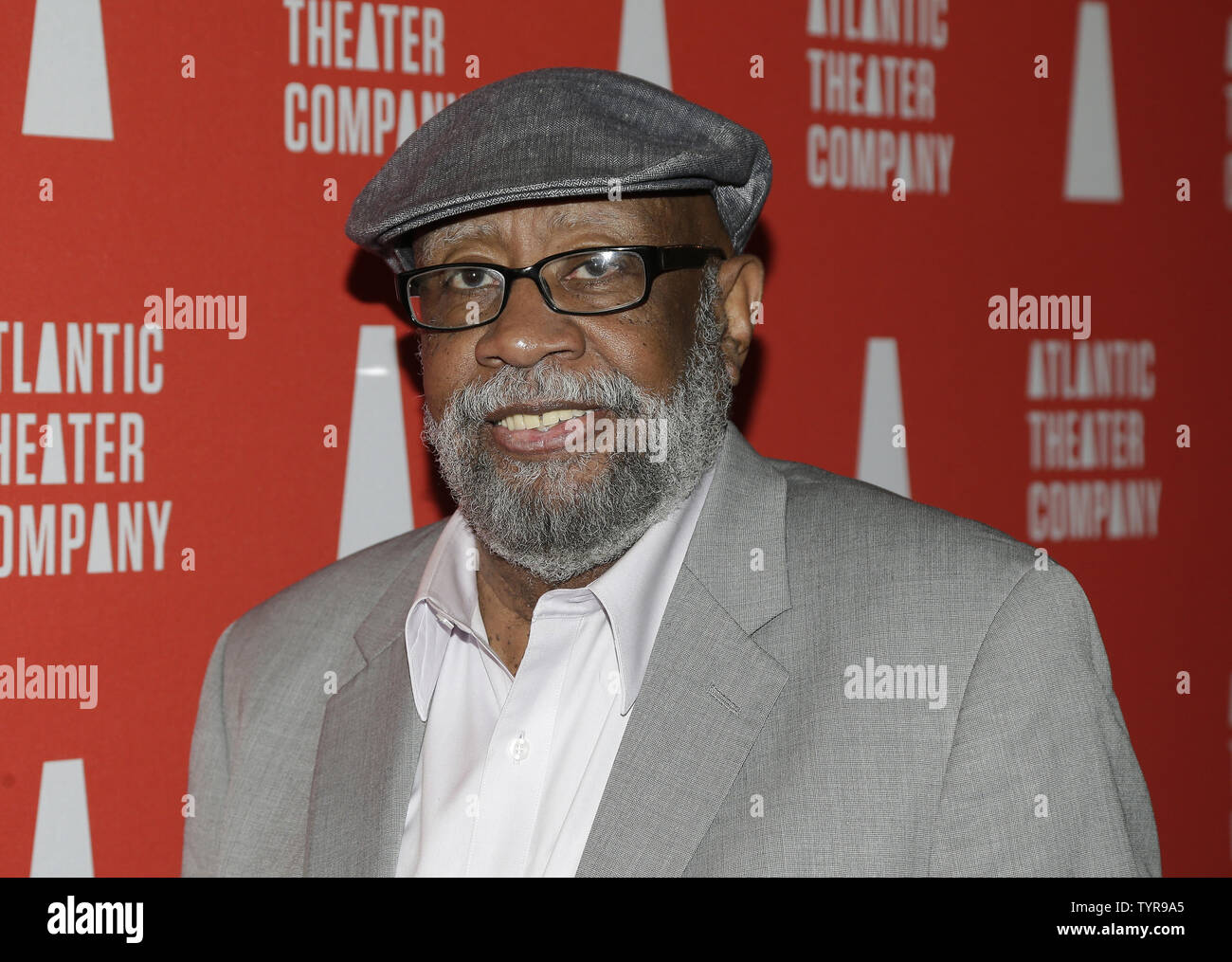 Bill Sims Jr. arrives on the red carpet at the 2016 Atlantic Theater ...