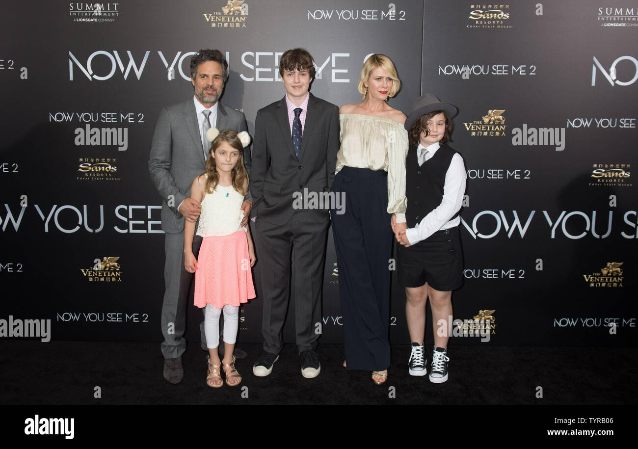 Mark Ruffalo Wife Sunrise Coigney High Resolution Stock Photography and ...