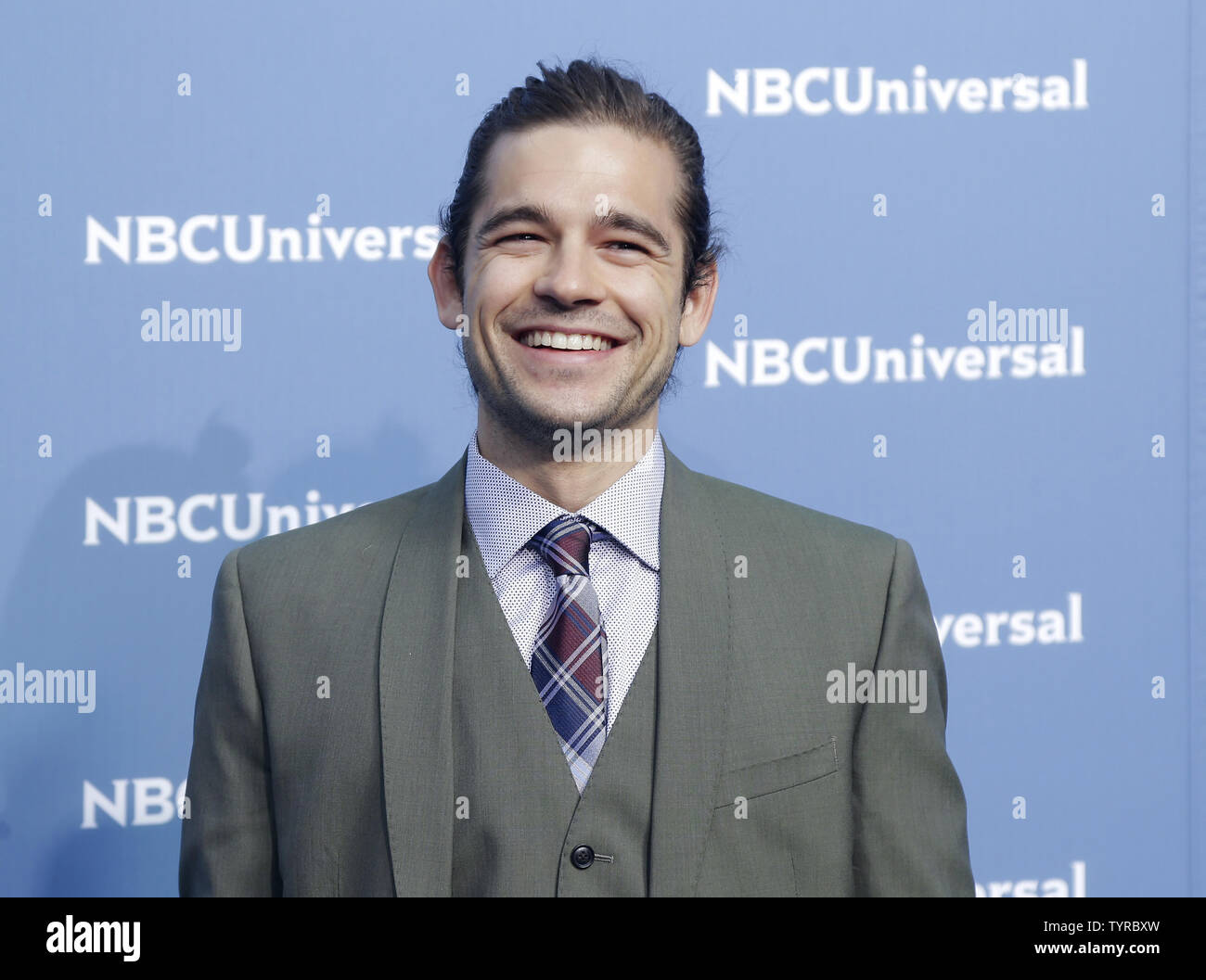 Jason Ralph arrives on the carpet the 2016 NBCUNIVERSAL Upfront at ...