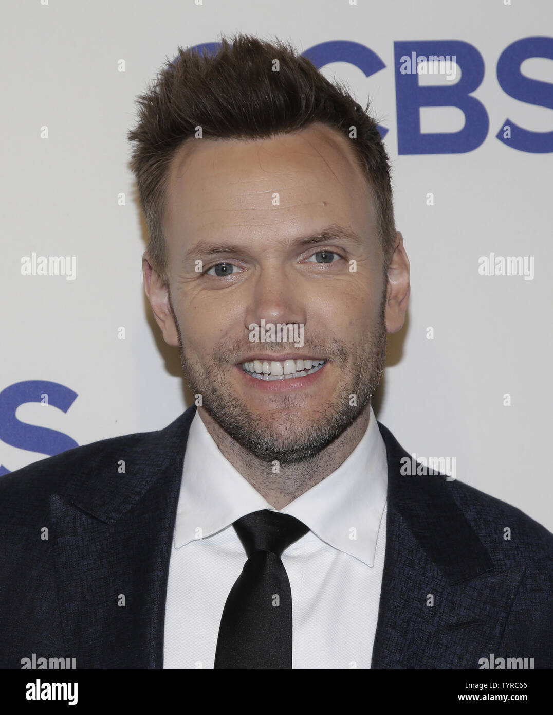 Joe McHale arrives on the red carpet at the 2016 CBS Upfront at Oak ...