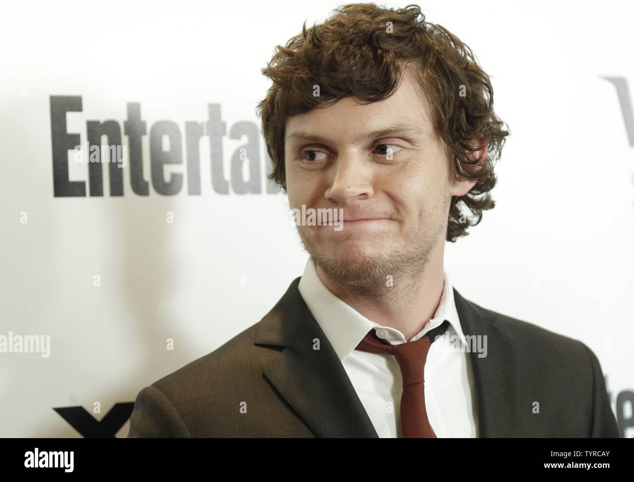 Evan Peters arrives on the red carpet at a New York screening of 'X-Men ...
