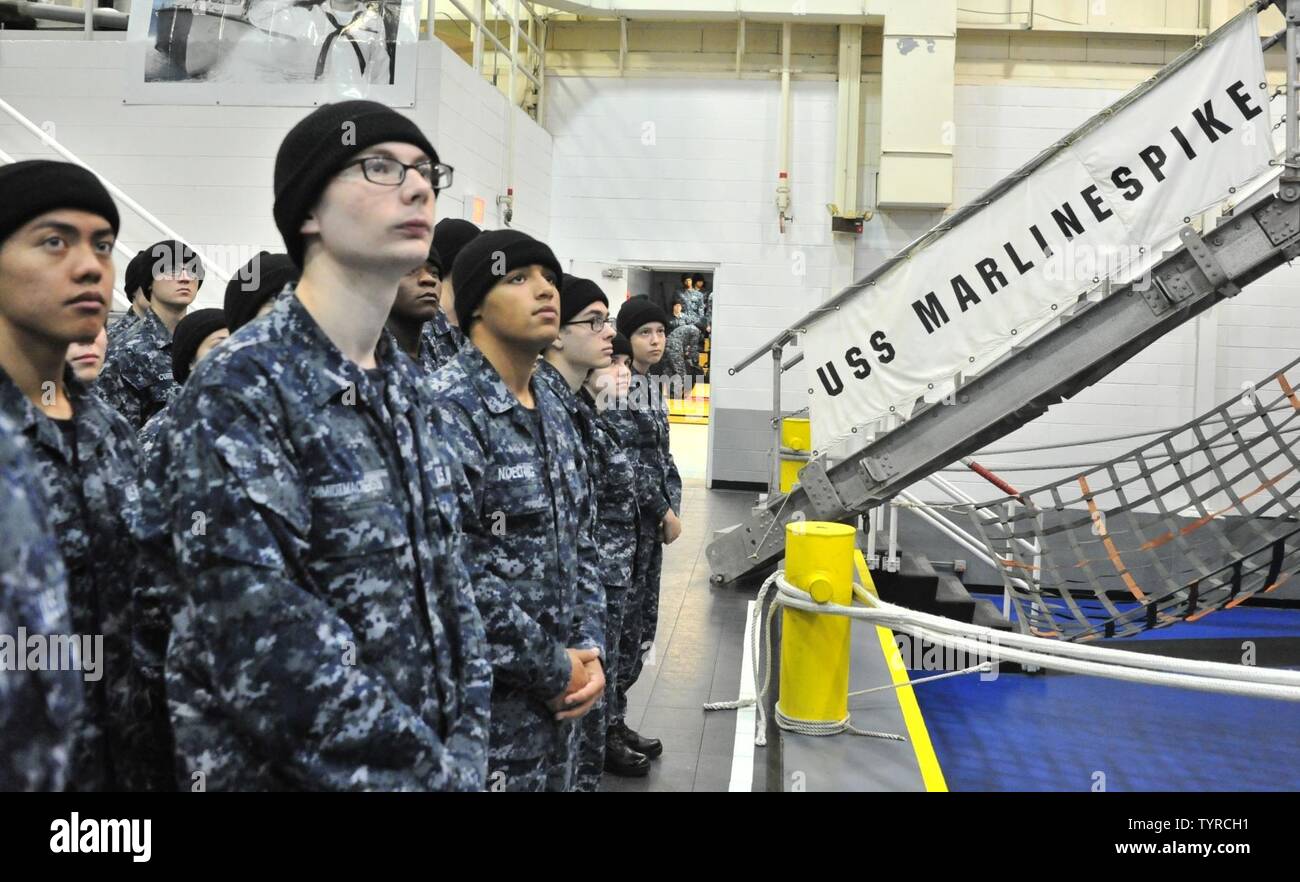 GREAT LAKES, Ill. (Nov. 22, 2016) Recruits from division 019 stand on ...