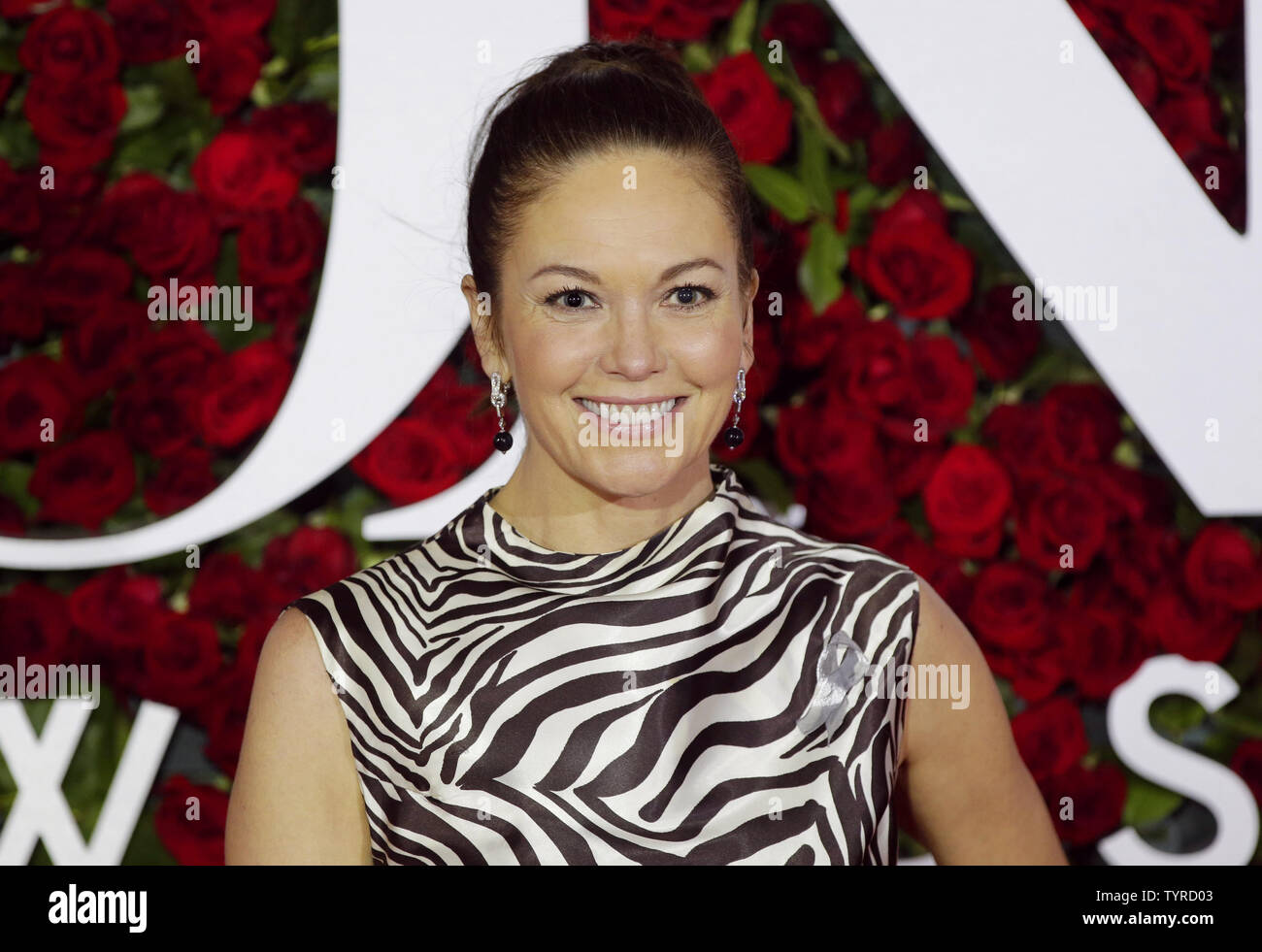Diane Lane arrives on the red carpet at the 70th Annual Tony Awards at ...