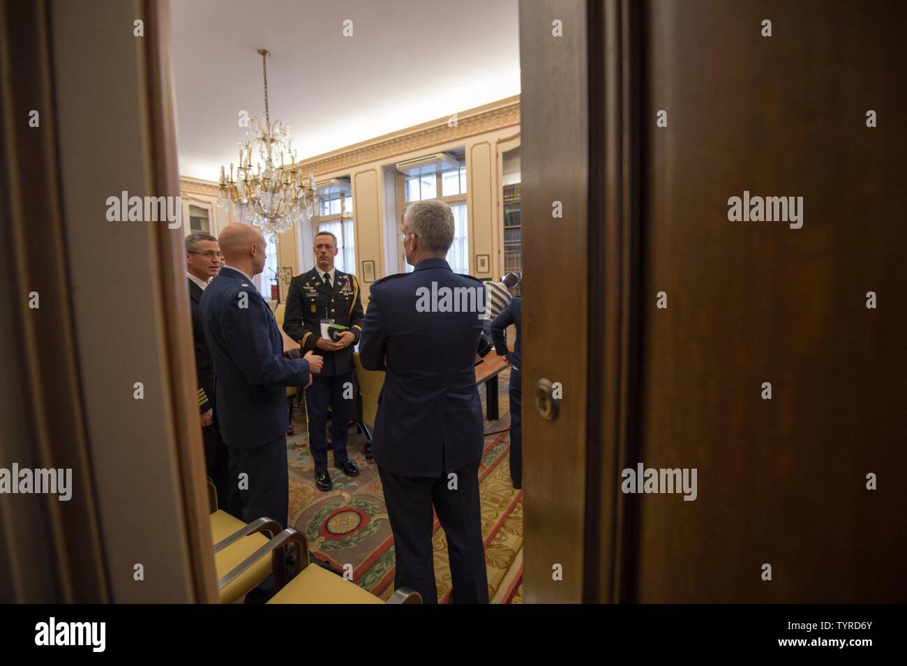 French military attache hi-res stock photography and images - Alamy