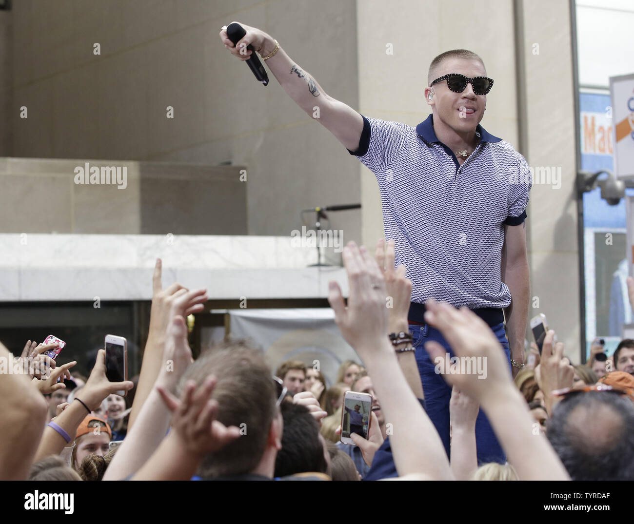 Macklemore & Ryan Lewis perform on the NBC Today Show at Rockefeller ...