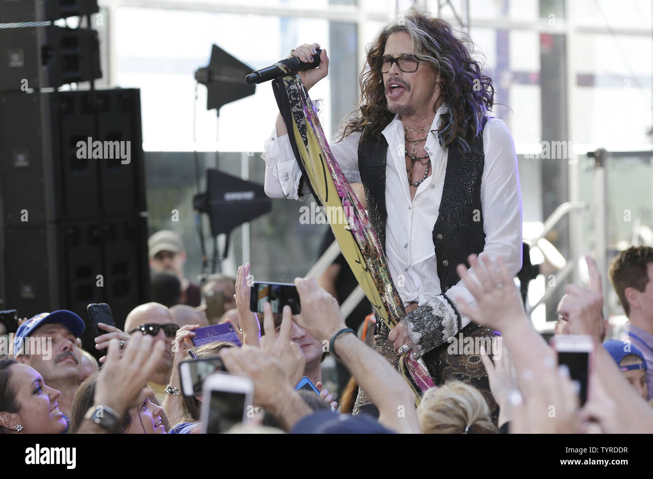 Steven Tyler performs on the NBC Today Show at Rockefeller Center in ...